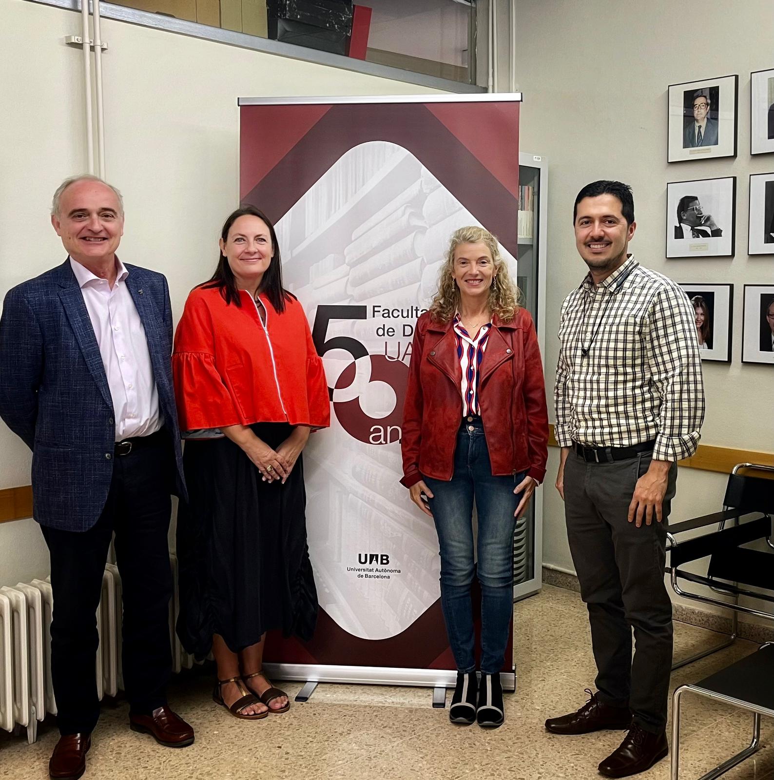 Reunió amb el Degà de la Divisió de Dret de la Universitat de Santo ...